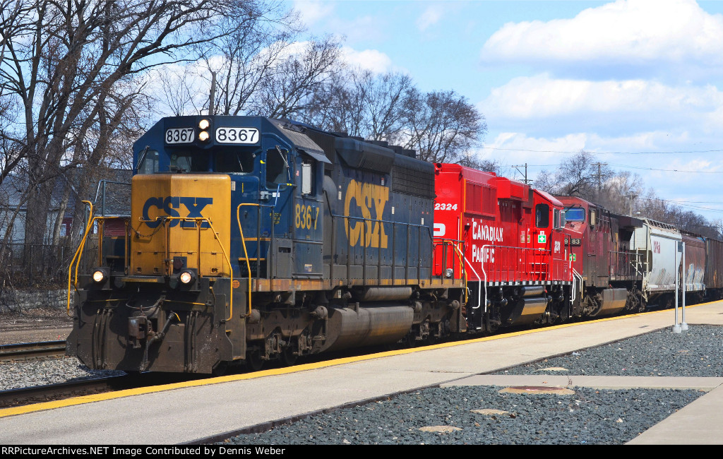 CSX 8367.